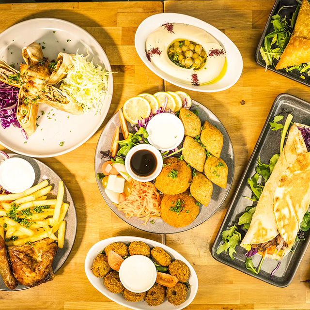 Gallery – Rotana Cafe