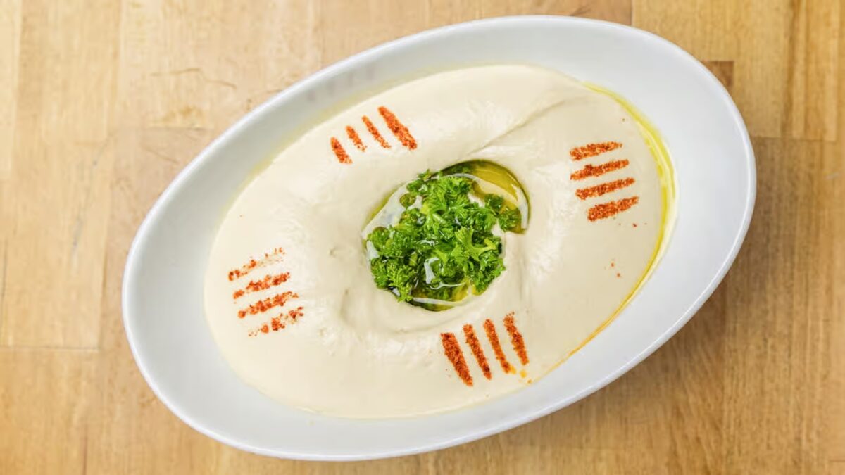 HUMMUS – Rotana Cafe